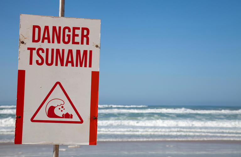 New study finds these California coastal cities face heightened tsunami ...