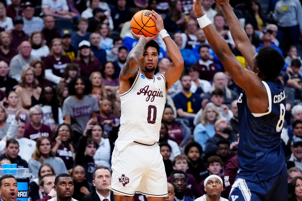 Buzz Williams speaks out on ‘dangerous’ online hate after Jace Carter ...