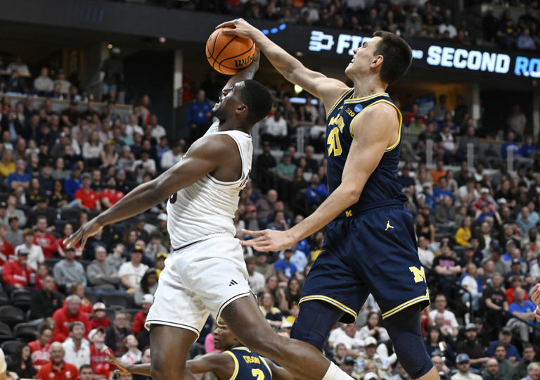 Roddy Gayle's second-half surge leads Michigan past Texas A&M 91-79 in ...