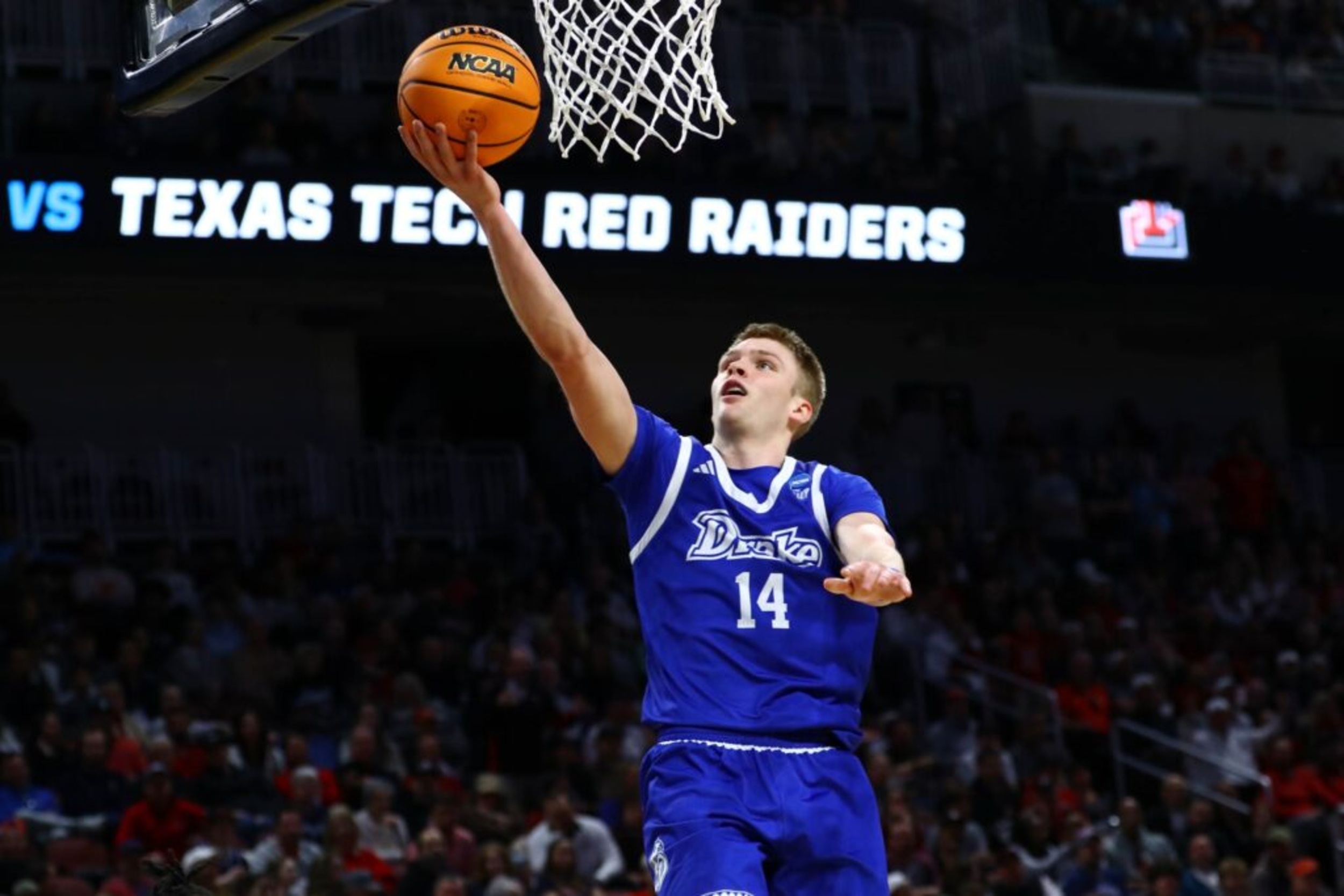 Drake Star Bennett Stirtz Will be Top Transfer Target