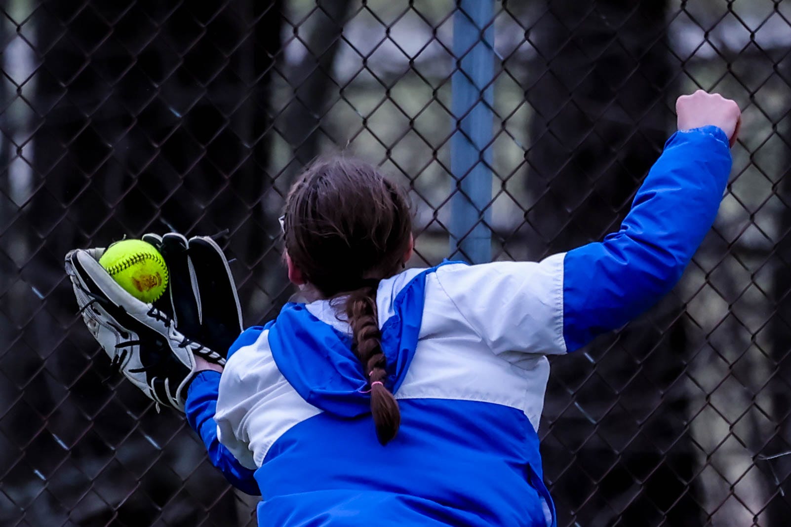 Top Performer vote continues on, vote for you believe was last week's ...