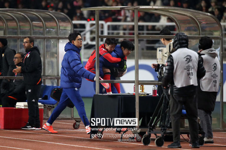"이강인 부상, PSG에 큰 타격" 프랑스 매체 비판…EPL 4개 구단도 '촉각'