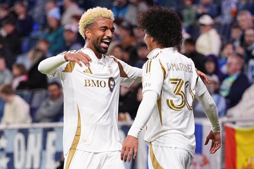 David Martínez and Aaron Long lead LAFC to victory over Kansas City