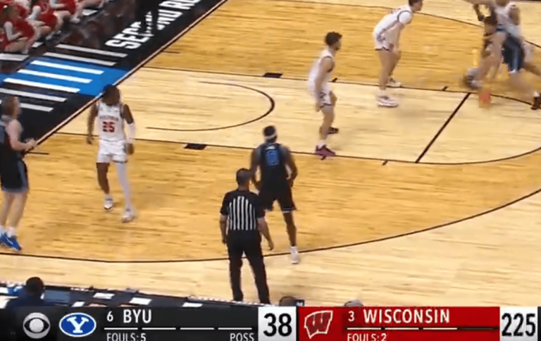 CBS Scorebug Had Hilarious Malfunction During NCAA Tournament