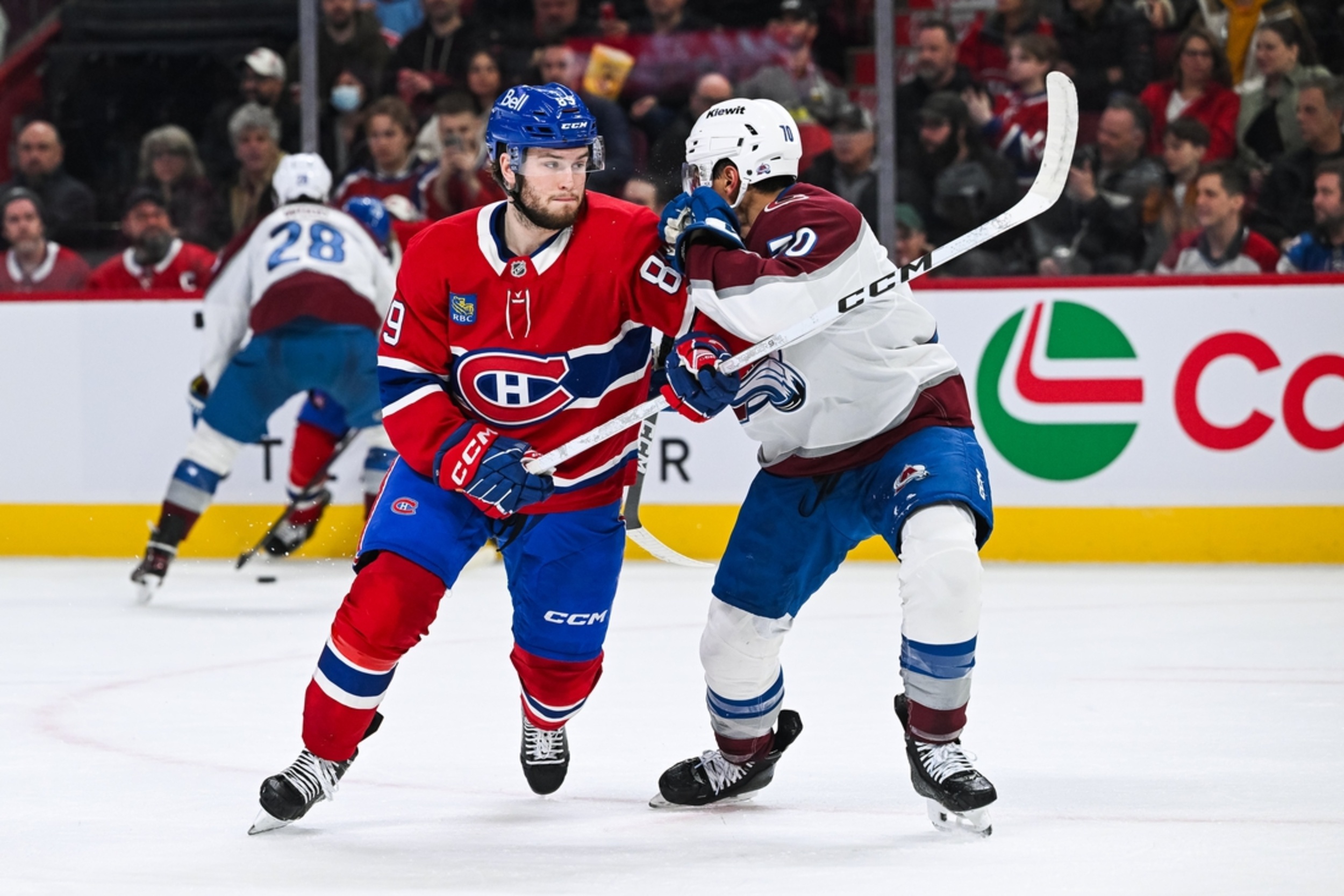 Avs give up 3-goal lead, beat Canadiens in shootout