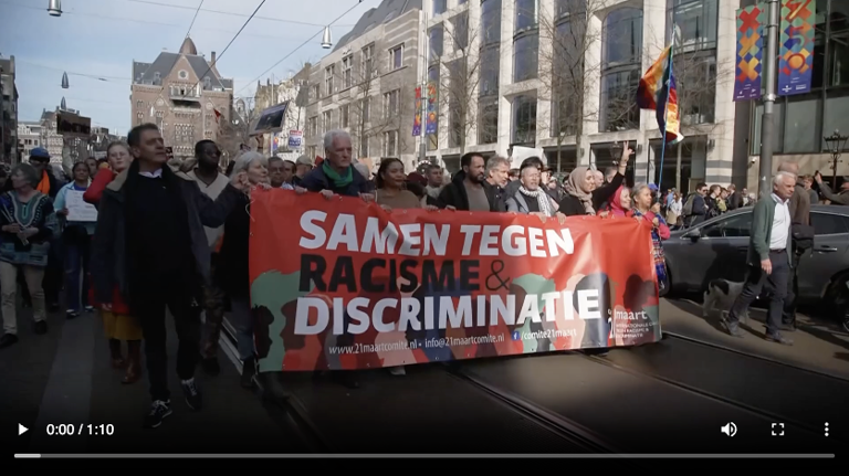 Duizenden protesteren tegen racisme en de opkomst van rechts in ...