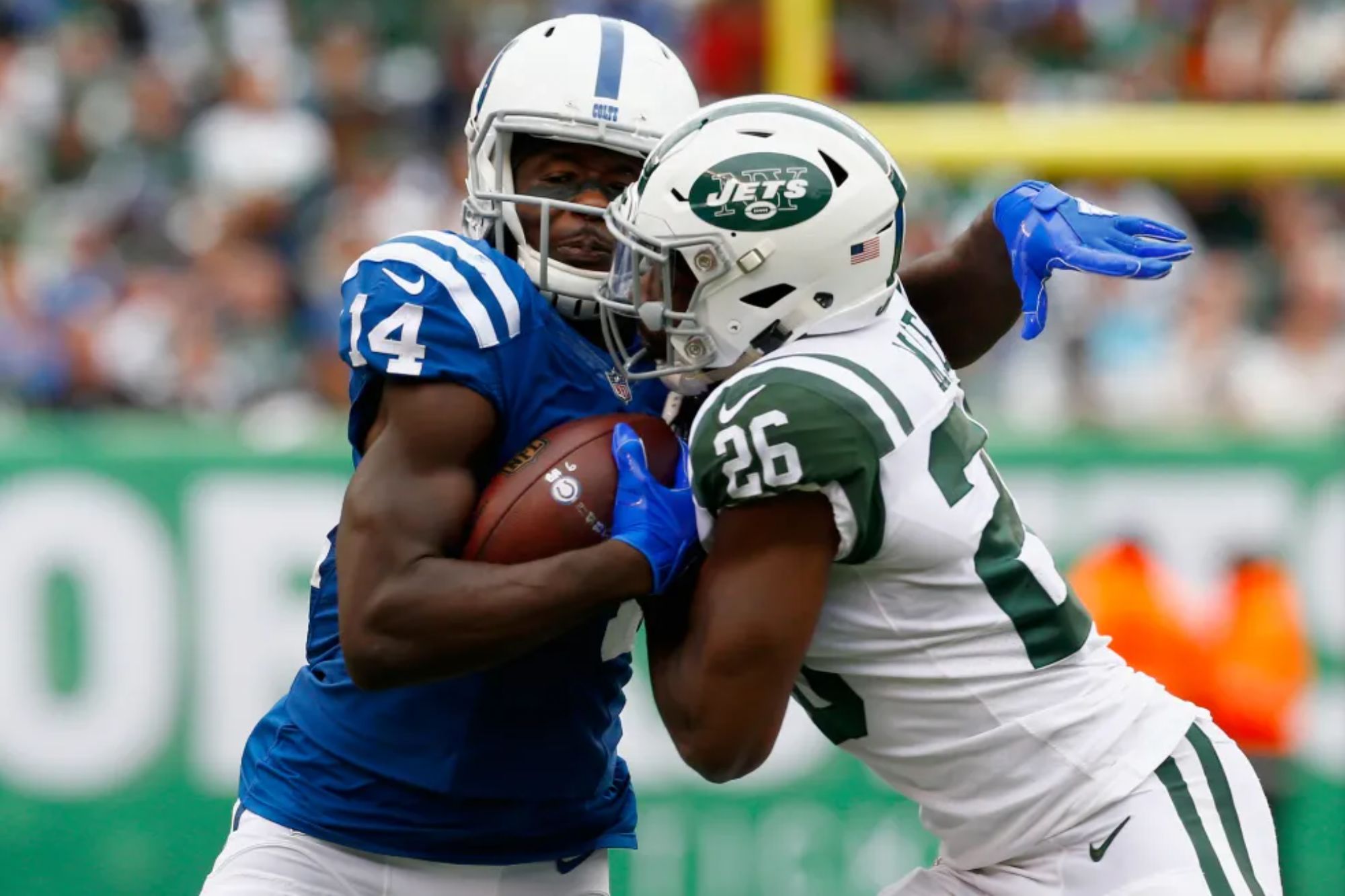 Giants add depth by signing veteran receiver Zach Pascal