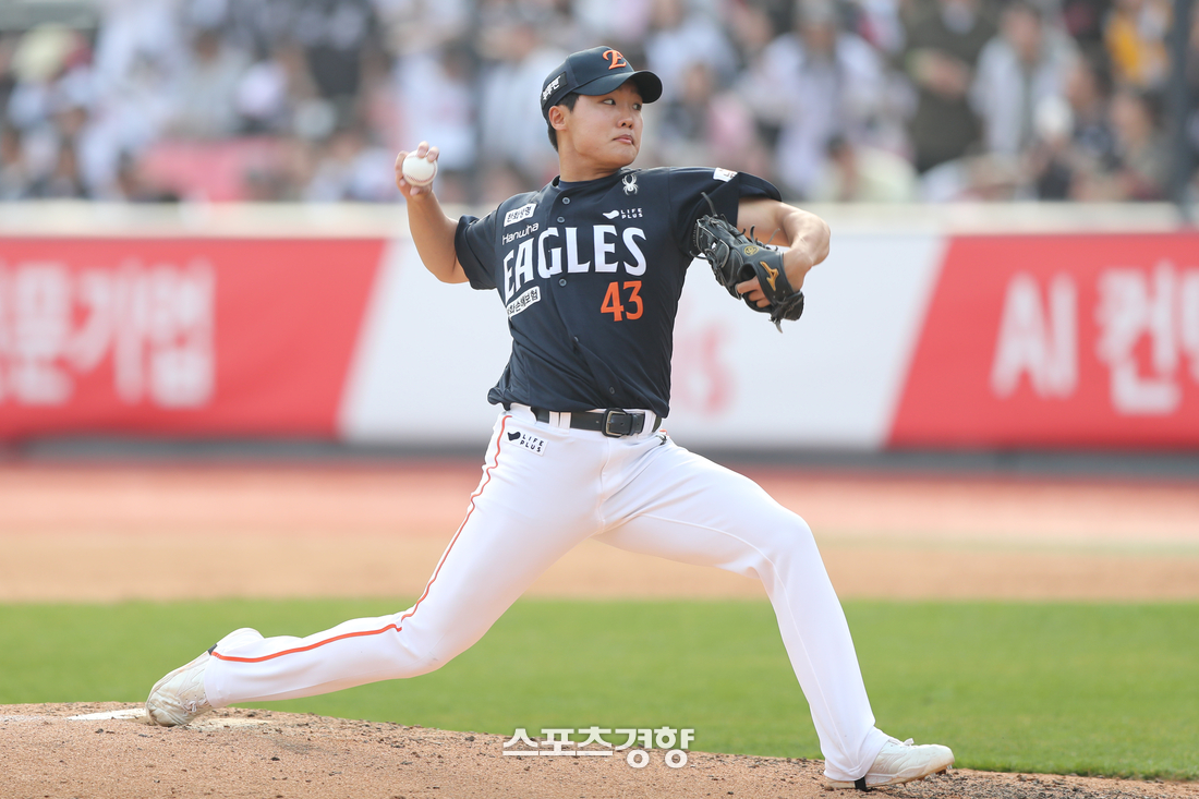한화 정우주 데뷔전, 시속 155km 1이닝 1K 무실점