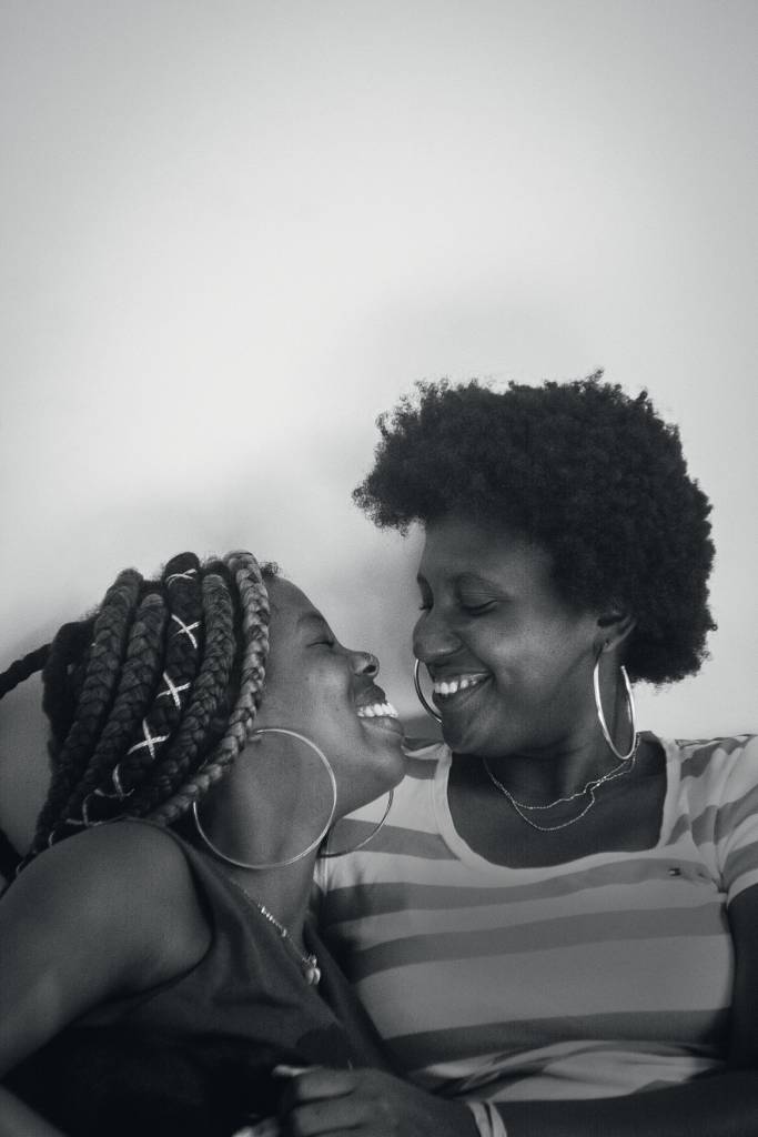 Livro ‘Documentadas’ registra histórias e fotos de mulheres LGBTQIA+