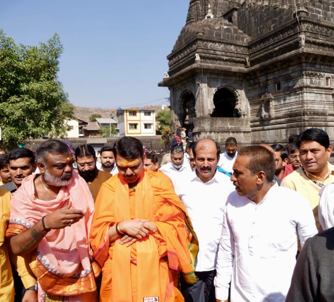 The elegant legends powered by the Straight Eight engine