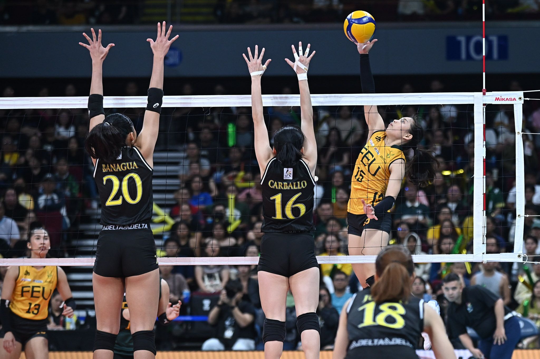 UAAP: Petallo, Bakanke take charge as FEU scores hard-earned win vs. UST