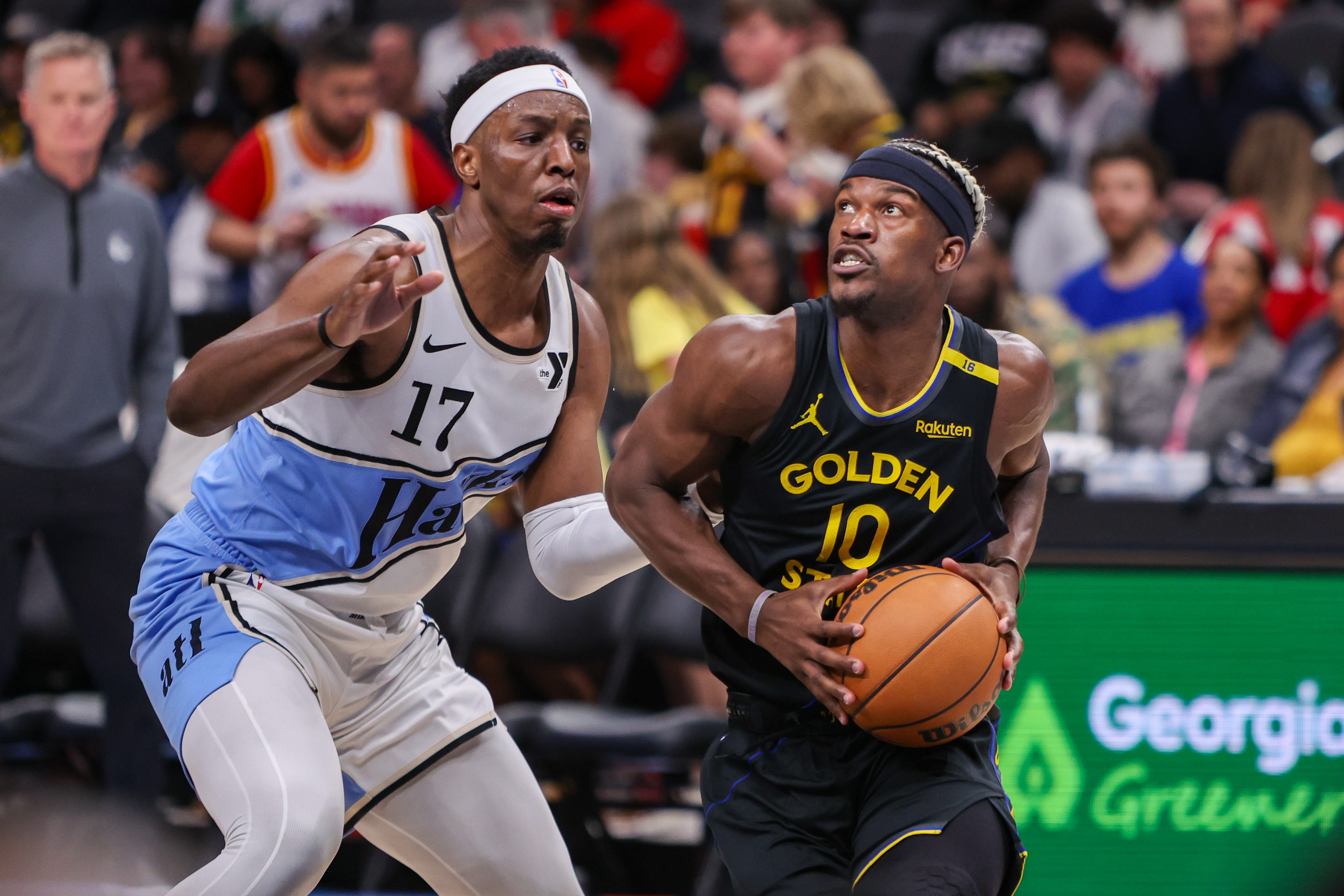 Warriors fall flat in loss vs. Hawks to open road swing, 124-115