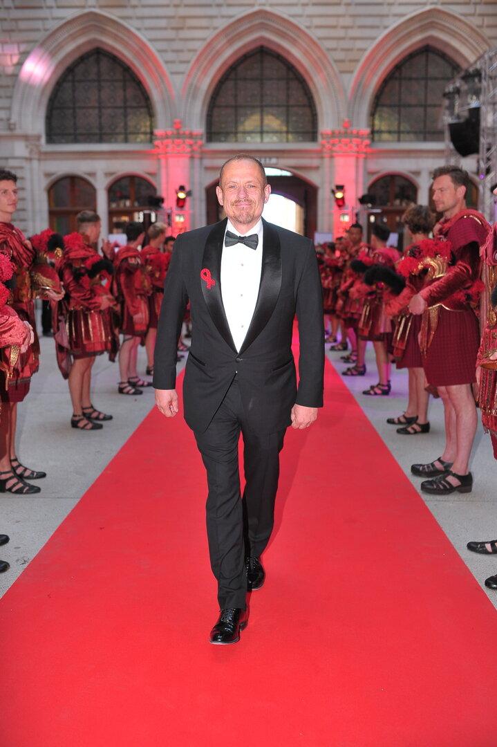 Gery Keszler bringt die glamouröse amfAR-Gala erstmals nach Österreich