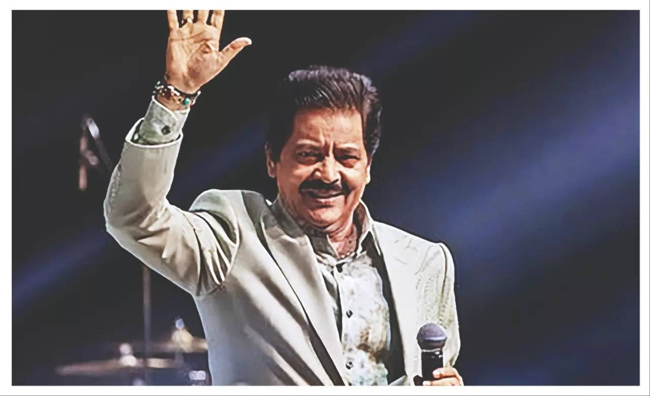 The kissing controversy did not affect my family or me: Udit Narayan