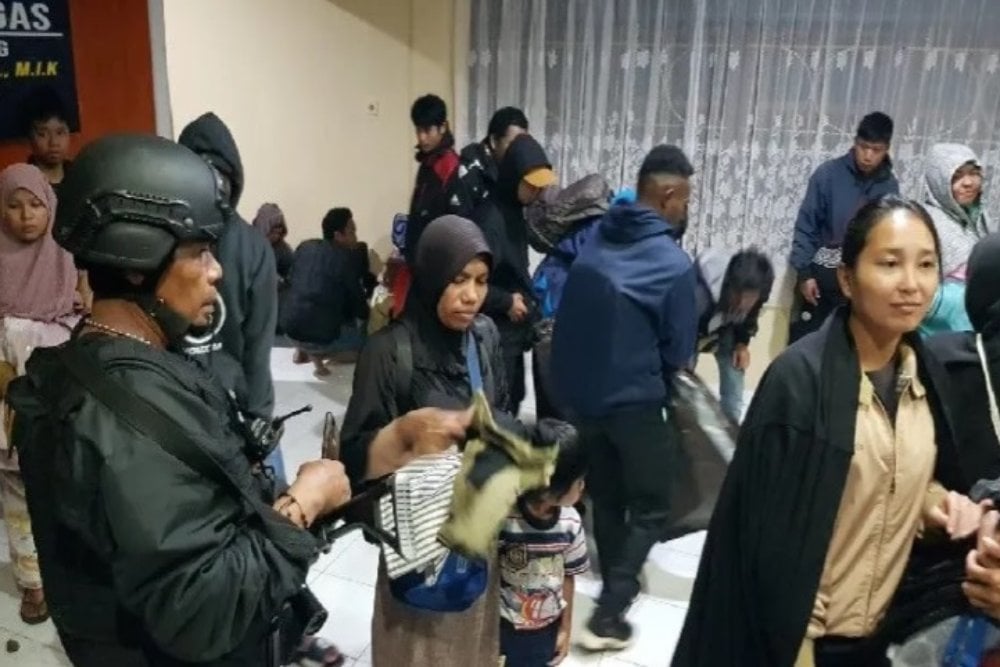 Keji! KKB Bunuh 6 Guru dan Nakes di Papua