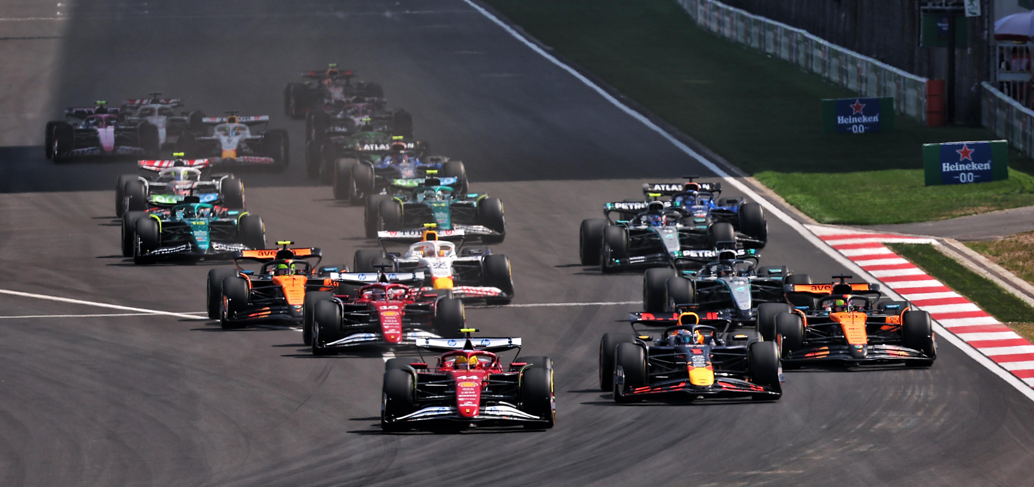 Update | F1-stand constructeurs op de schop na drie diskwalificaties