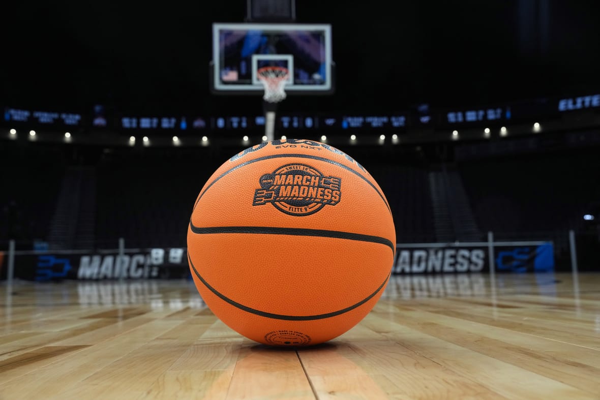 College basketball games today: 2025 men’s college basketball schedule ...