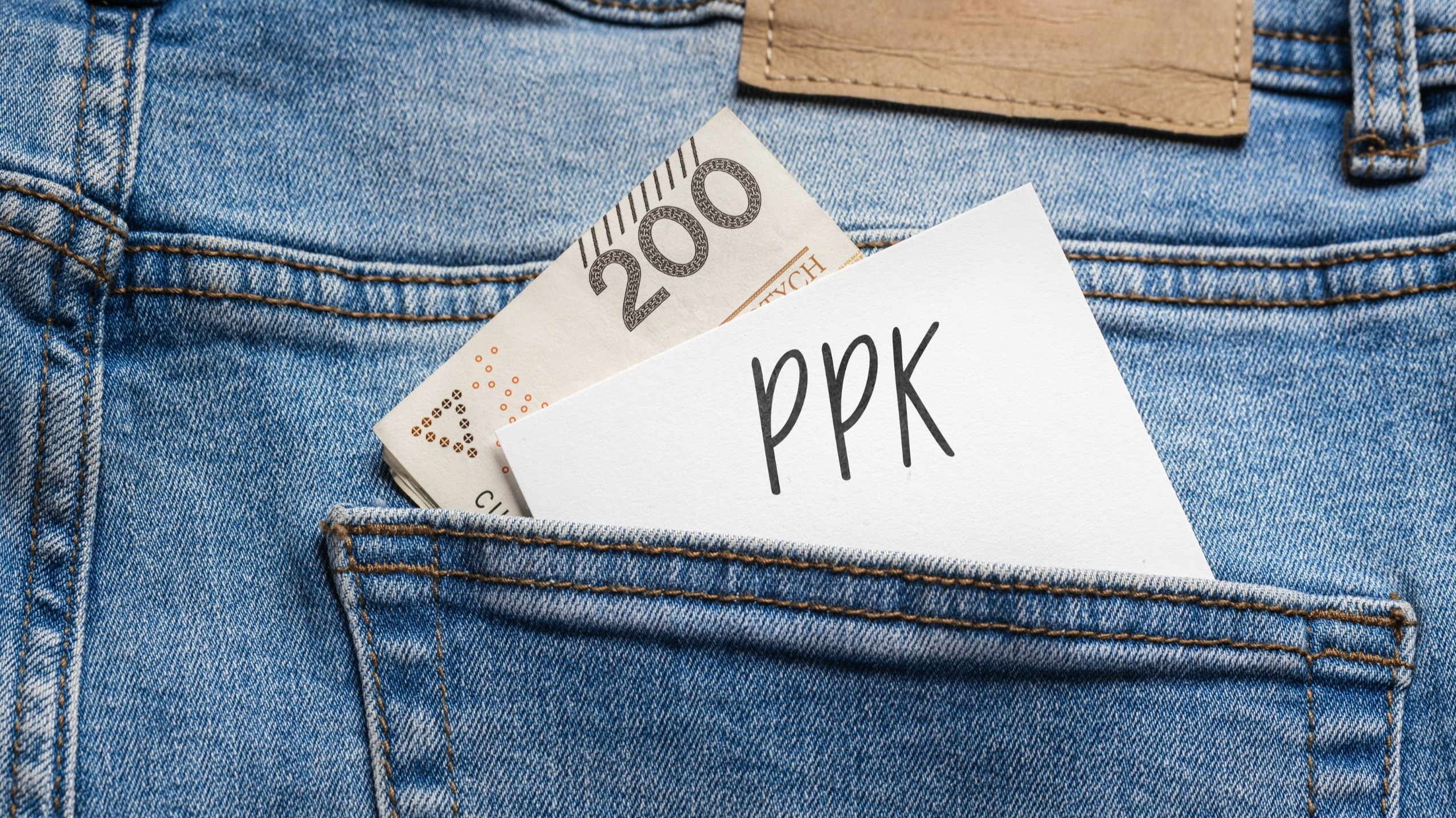 Polacy odkładają coraz więcej na emeryturę. Padły kolejne rekordy