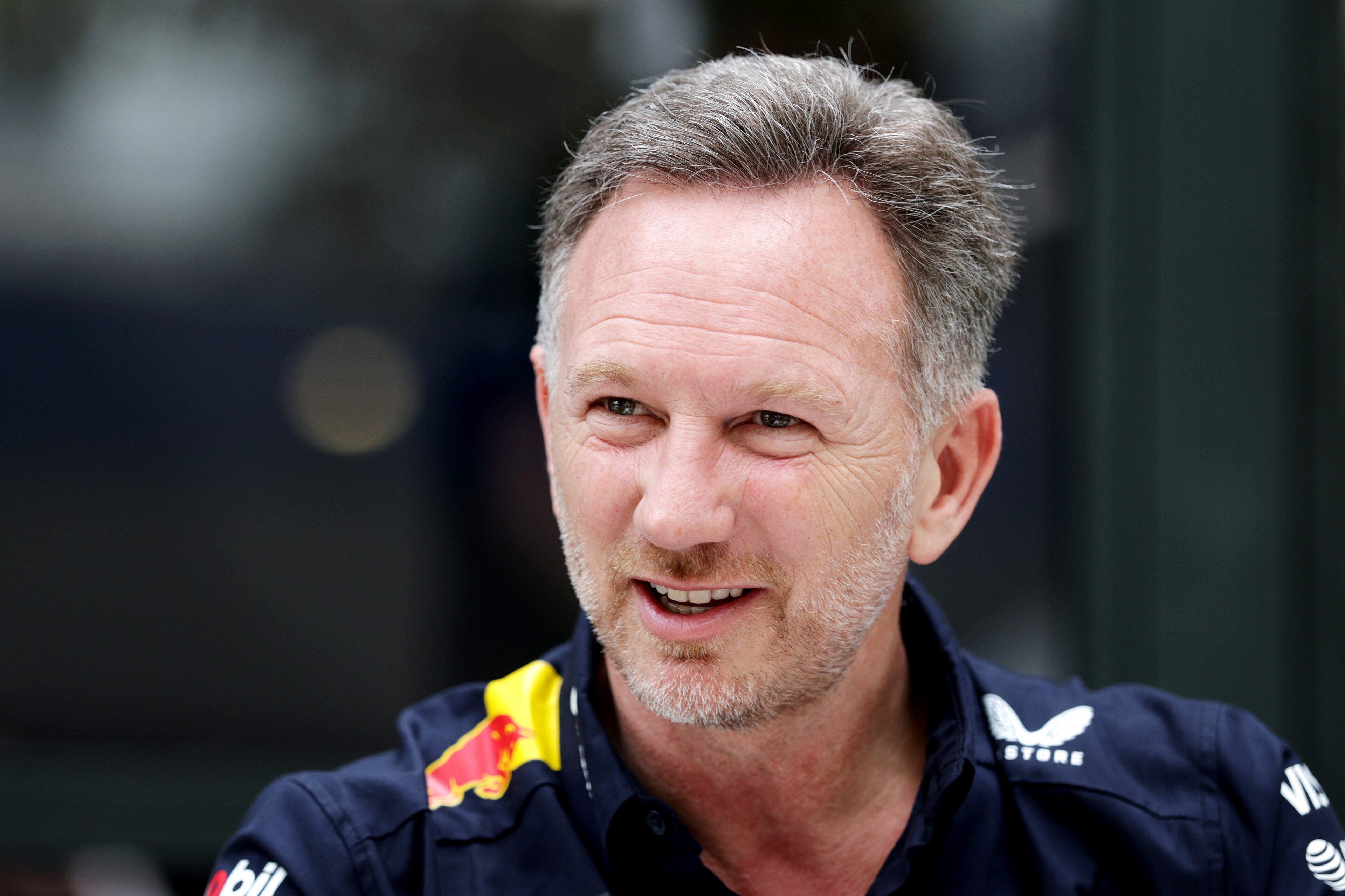 Horner fait l'éloge de Verstappen : Il travaille plus dur que je ne l ...