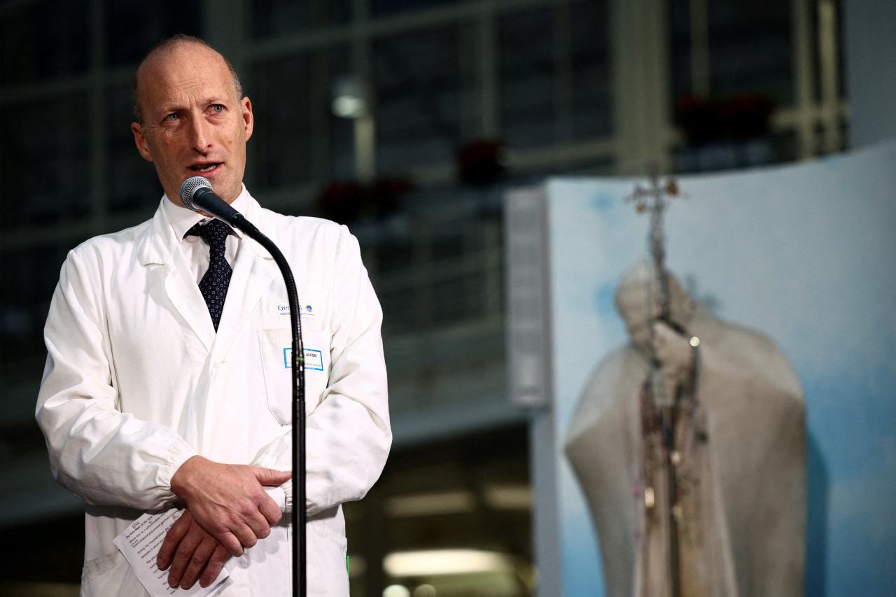 Pope Francis Leaves Hospital After Weekslong Stay