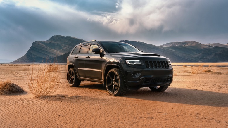 How Fast Is The Jeep Grand Cherokee Trackhawk? A Look At The SUV's Top ...