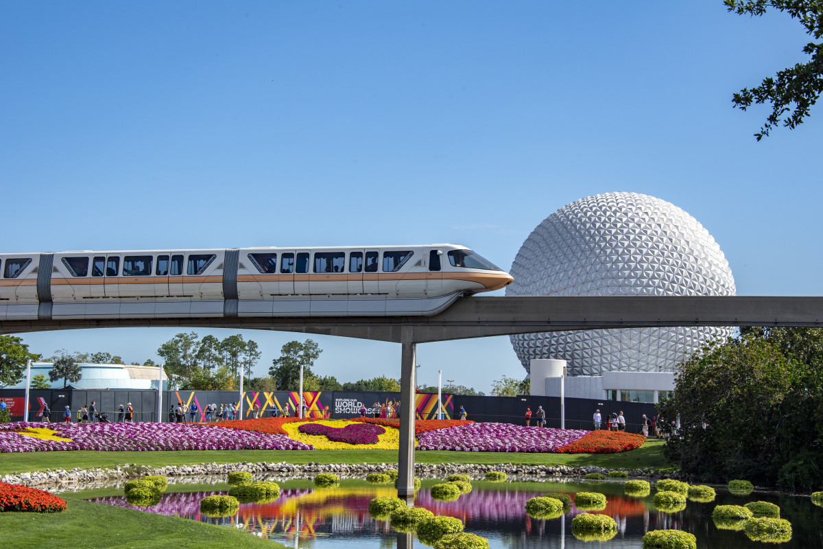 Fans Stunned As Fire Breaks Out at Disney World’s EPCOT Park