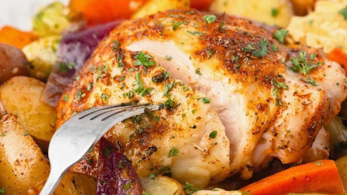 26 Dump-And-Go Chicken Dinners That Are Super Easy to Prepare