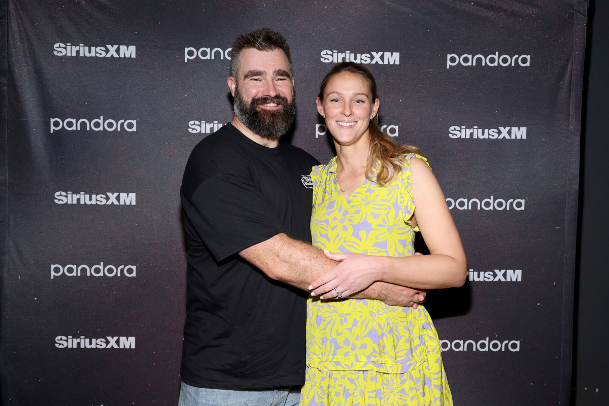 NFL Fans Are Praying For Kylie Kelce On Sunday NFL Fans Are Praying For Kylie Kelce On Sunday