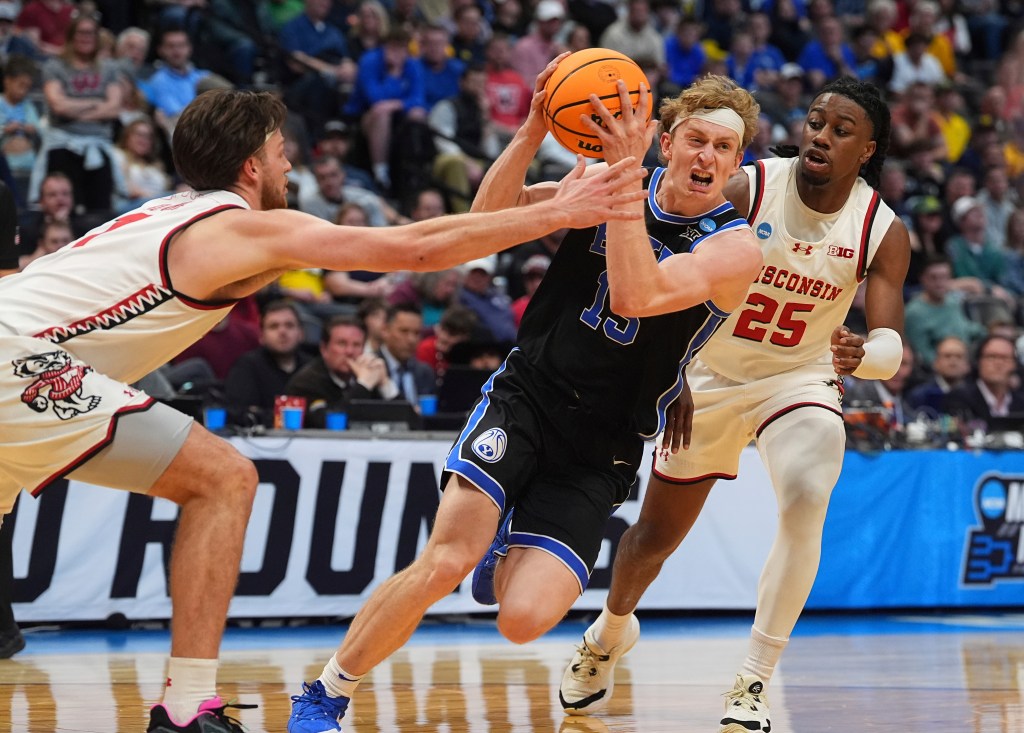 CBS score bug melts down twice during BYU-Wisconsin March Madness clash