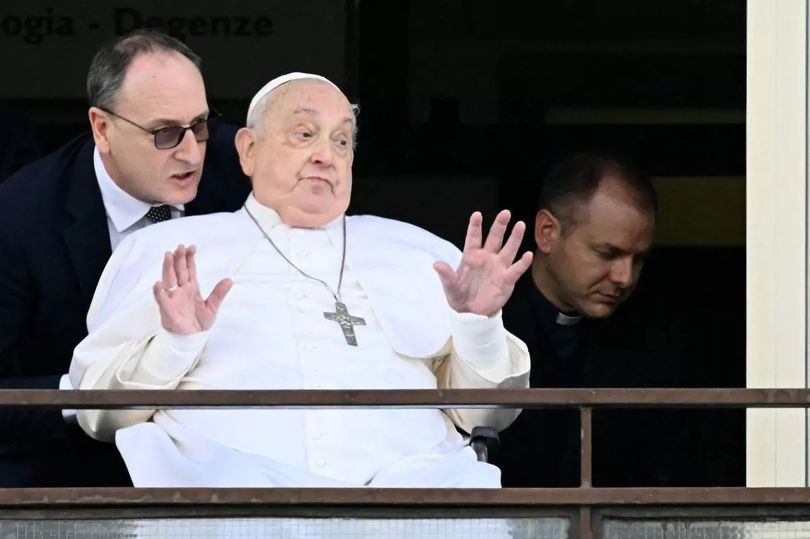 Pope Francis blesses crowds from hospital window as he continues recovery