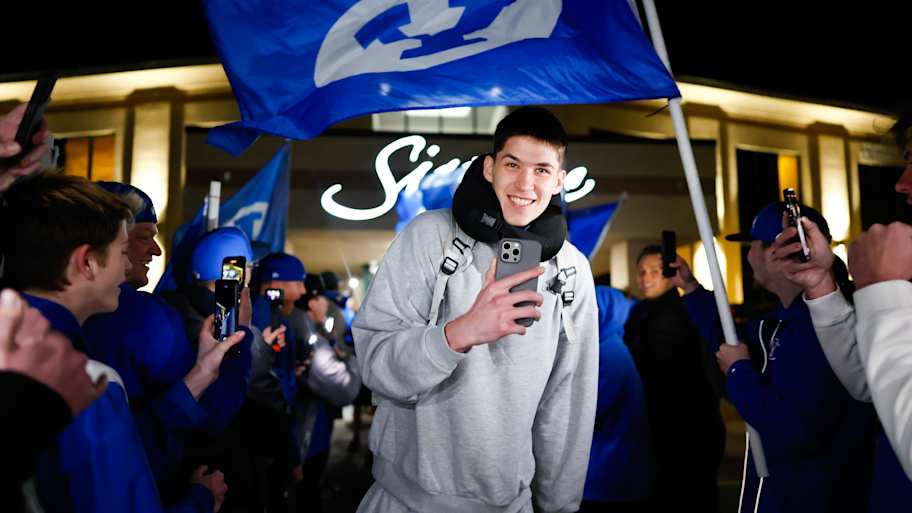 Fans Welcome BYU Basketball Home After NCAA Tournament Win