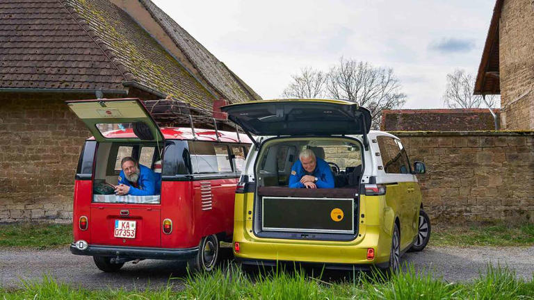 VW ID. Buzz und T1 im Vergleich: Oldtimer-Bulli gegen E-Bulli