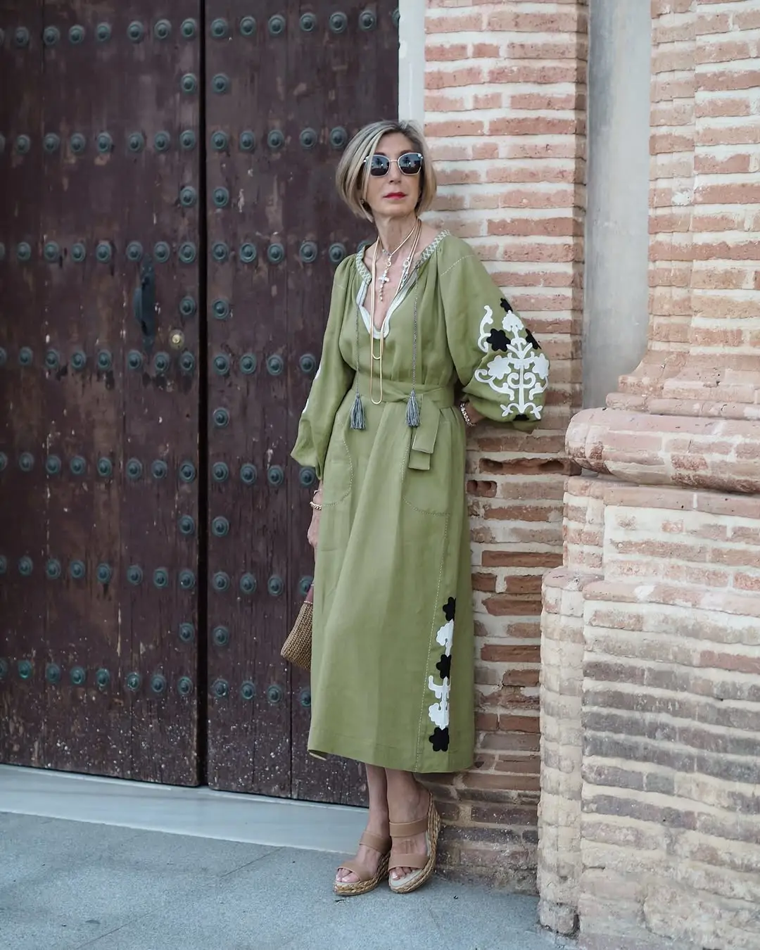Las mujeres más elegantes agotan estas sandalias de cuña elegantes para ...