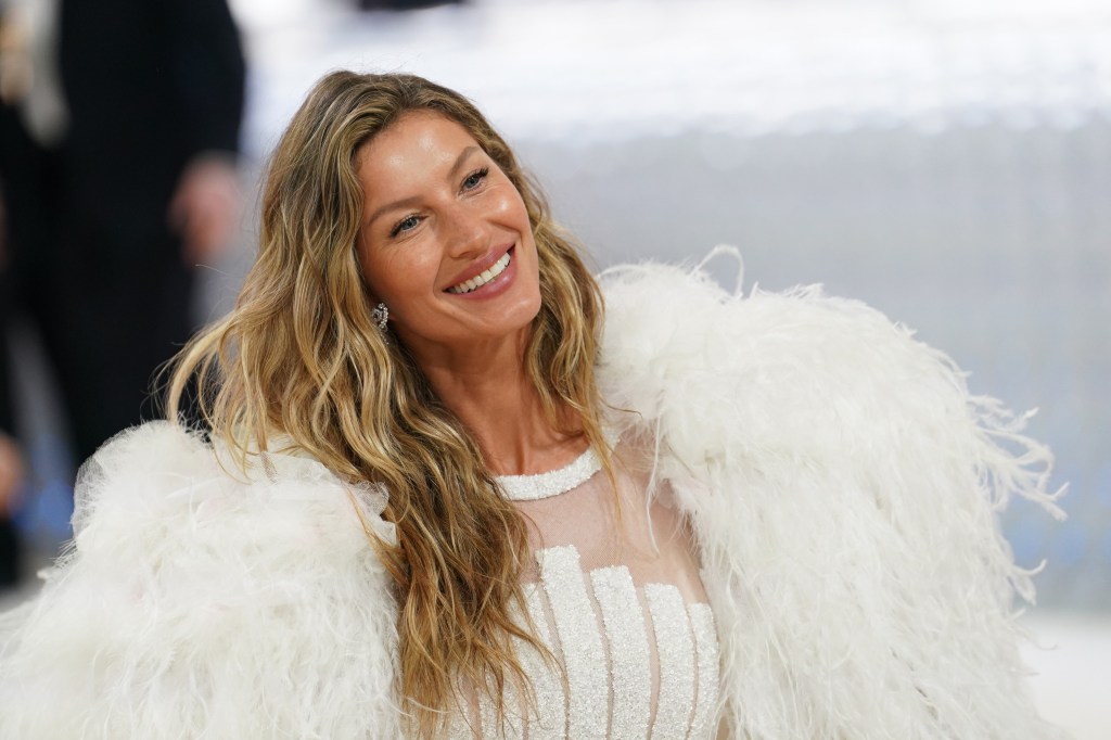 Gisele Bündchen shares the cutest new photos with her baby boy for his ...