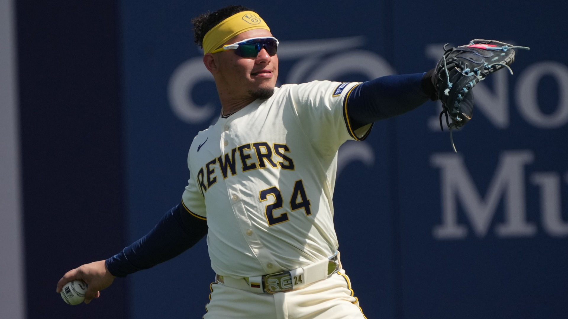 Brewers a Long Shot in NL Central Despite Strong Pitching