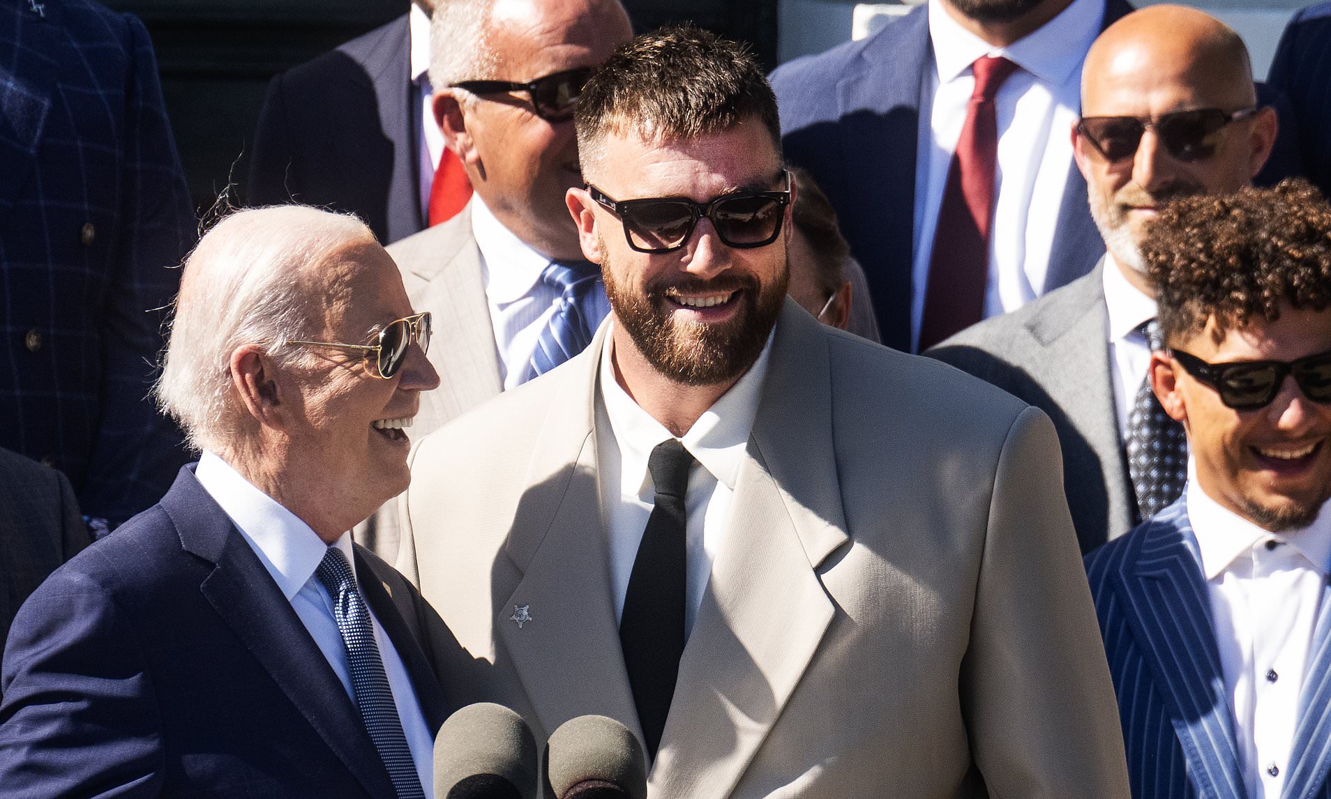 Donald Trump reveals he has invited Travis Kelce and the Chiefs to ...