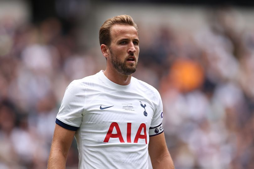 Man Utd handed dream Harry Kane transfer scenario as move timeline emerges