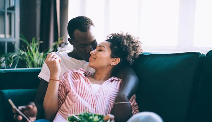 10 Signs to Know If You are a Demiromantic