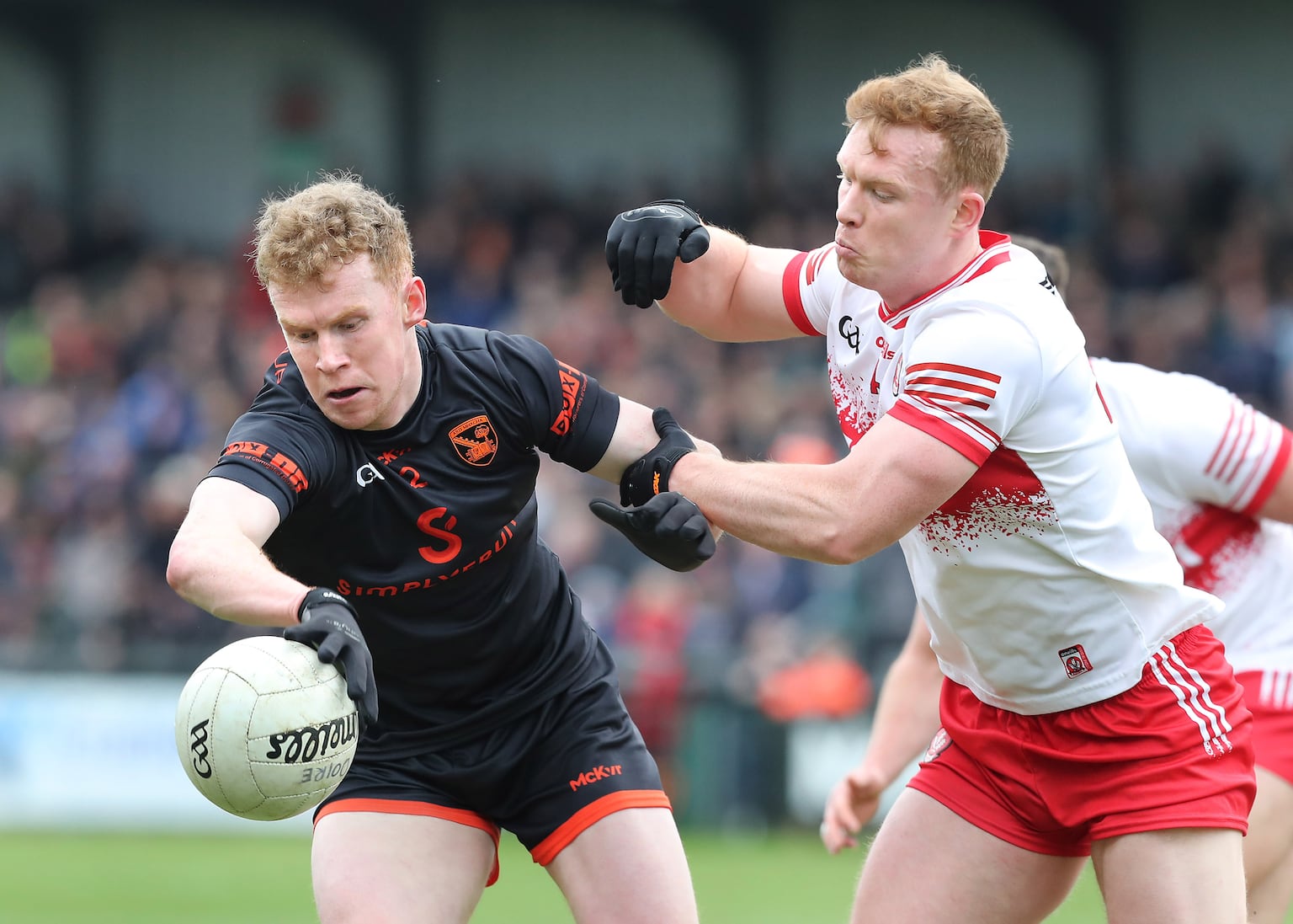 Division One dogfight live as we bring you final-day updates from ...