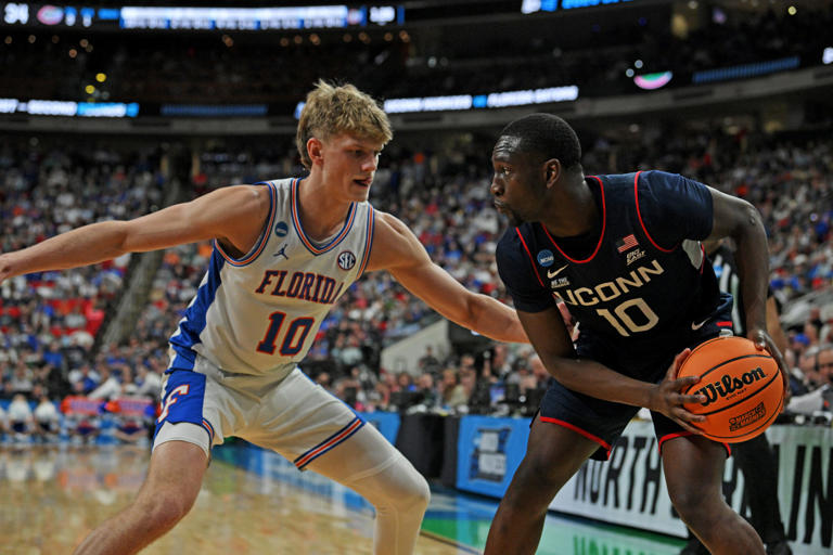 Florida basketball to face UConn Huskies in 2025 Jimmy V Classic