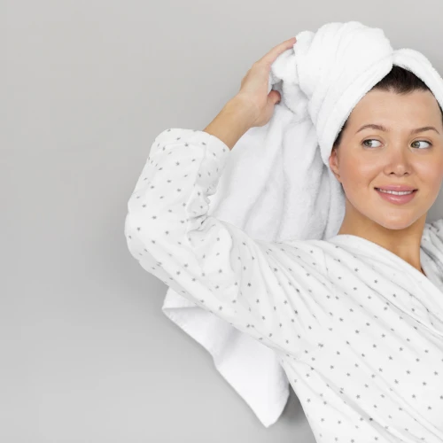 5 Keunggulan Handuk Microfiber untuk Rambut
