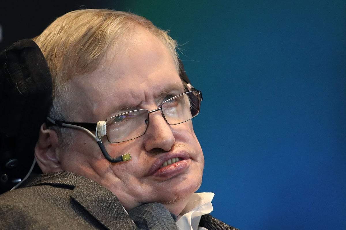 Cambridge University in row over claims Stephen Hawking benefited from ...