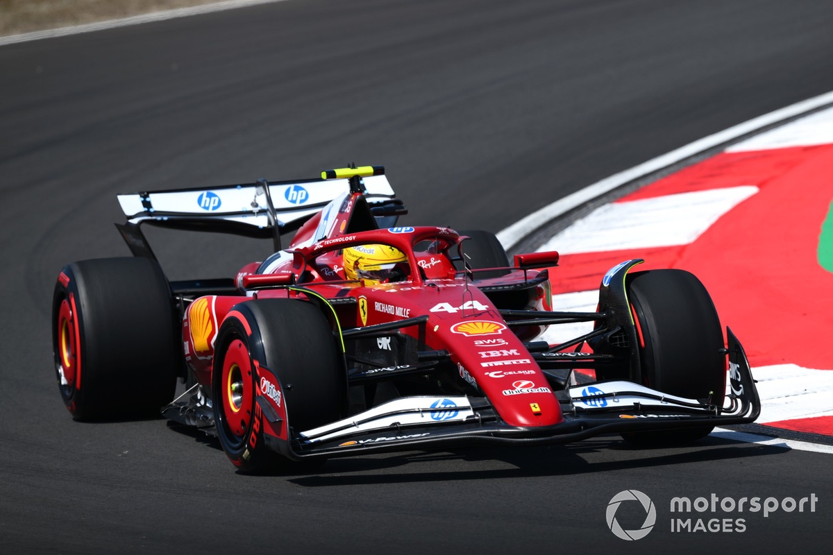 F1 Chinese GP: Hamilton takes stunning first Ferrari pole for sprint ...