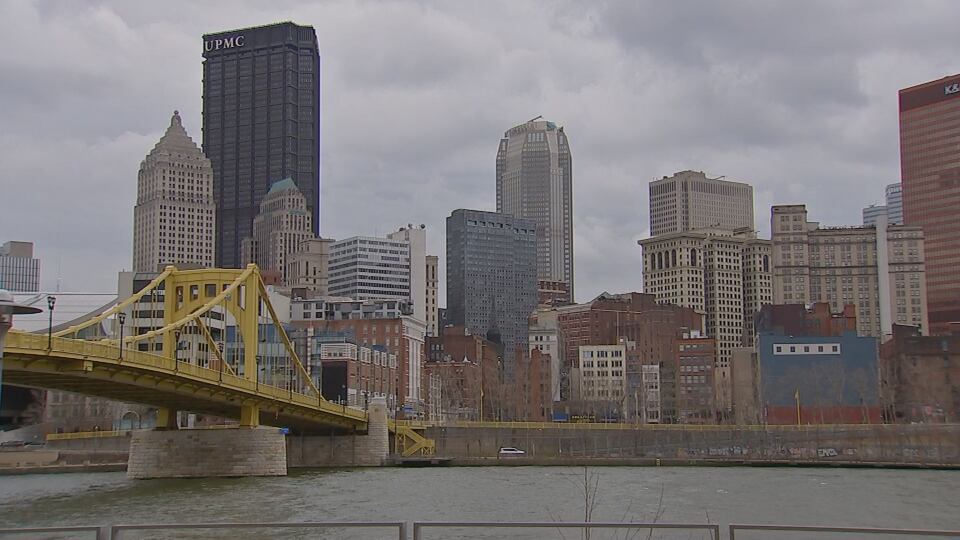 Chilly Sunday stays dry during daytime; rain returns after sunset (3/23/25)