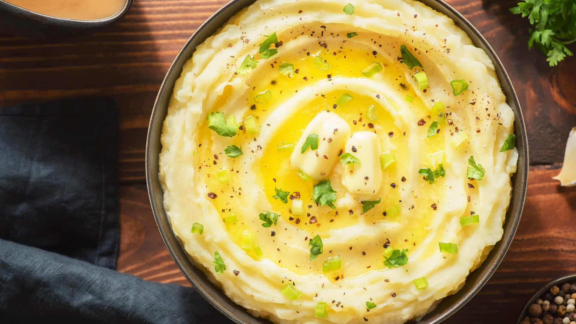 12 Best Mashed Potato Hacks To Go From Average To Gourmet