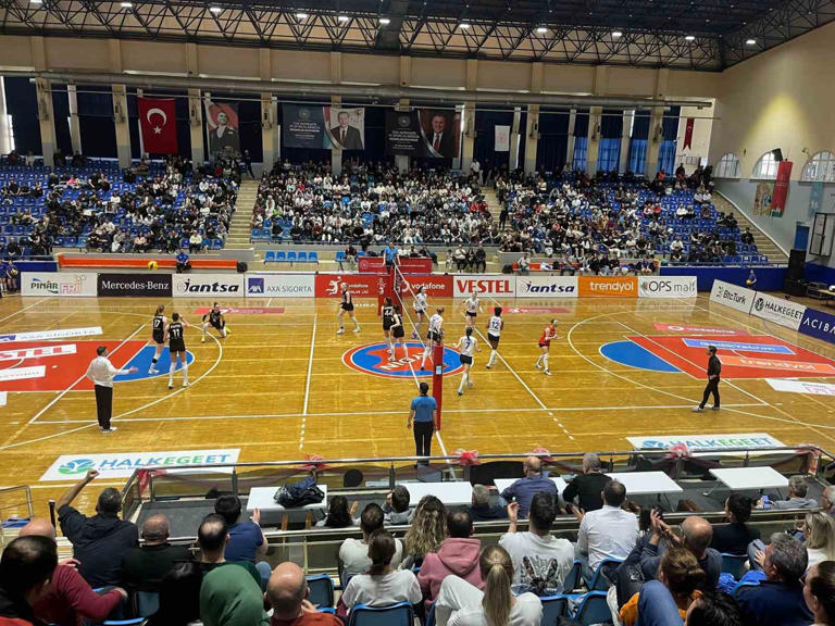 Vodafone Sultanlar Ligi: Aydın Büyükşehir Belediyespor: 1 - Türk Hava ...