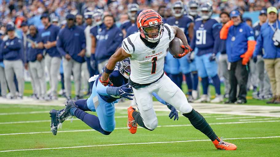 Look: Bengals Star Ja'Marr Chase Has Awesome Exchange With Titans Head ...