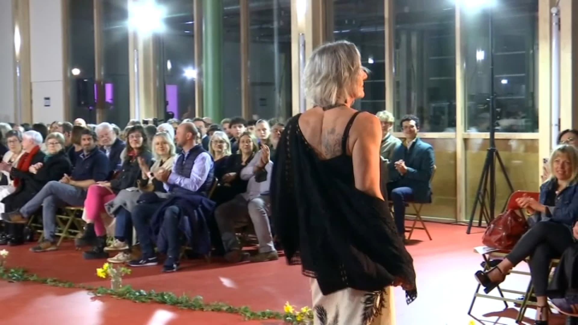 "Ça nous permet de sortir de l'univers médical": elles défient le ...