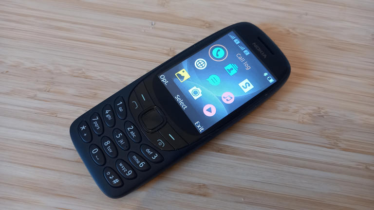 Nokia 225 4G review: a retro mobile phone at a super low price