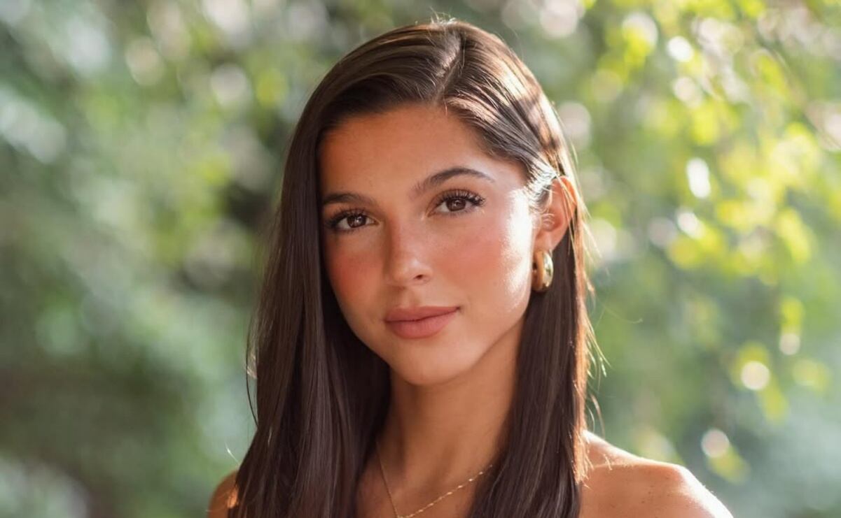 Los vestidos lenceros están de vuelta; así los luce Eugenia Rodríguez